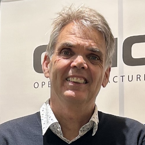 Introducing the transformative forces of AI in manufacturing